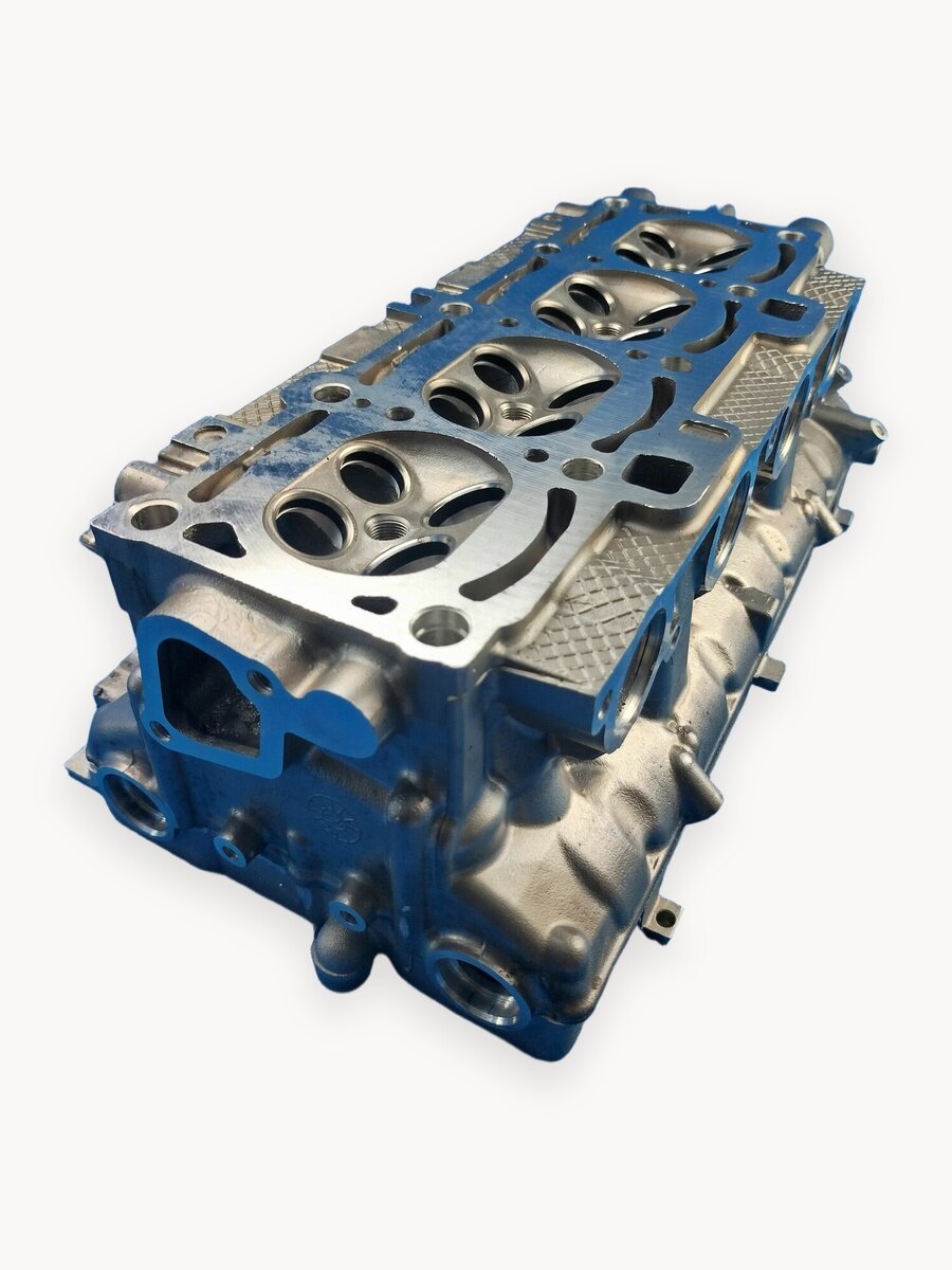 Головка блока цилиндров "ВАЗ" для а/м Приора 1,6л, 16кл. в сборе без шпилек