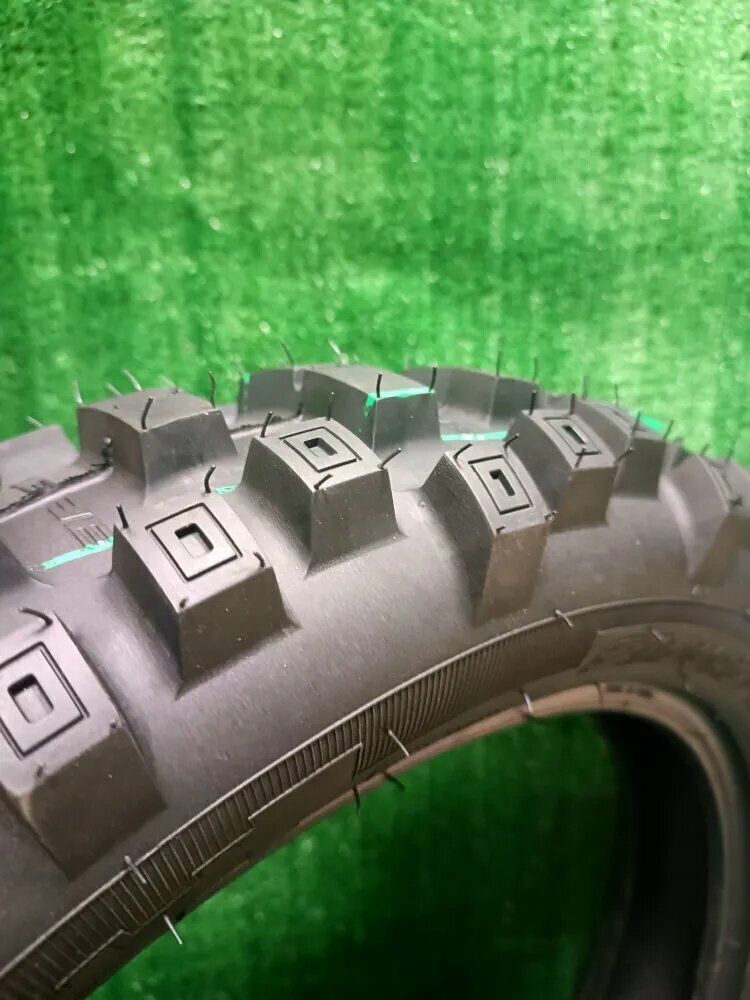 Бери И ебош Мотошины 140/80 R18 1 J Rear