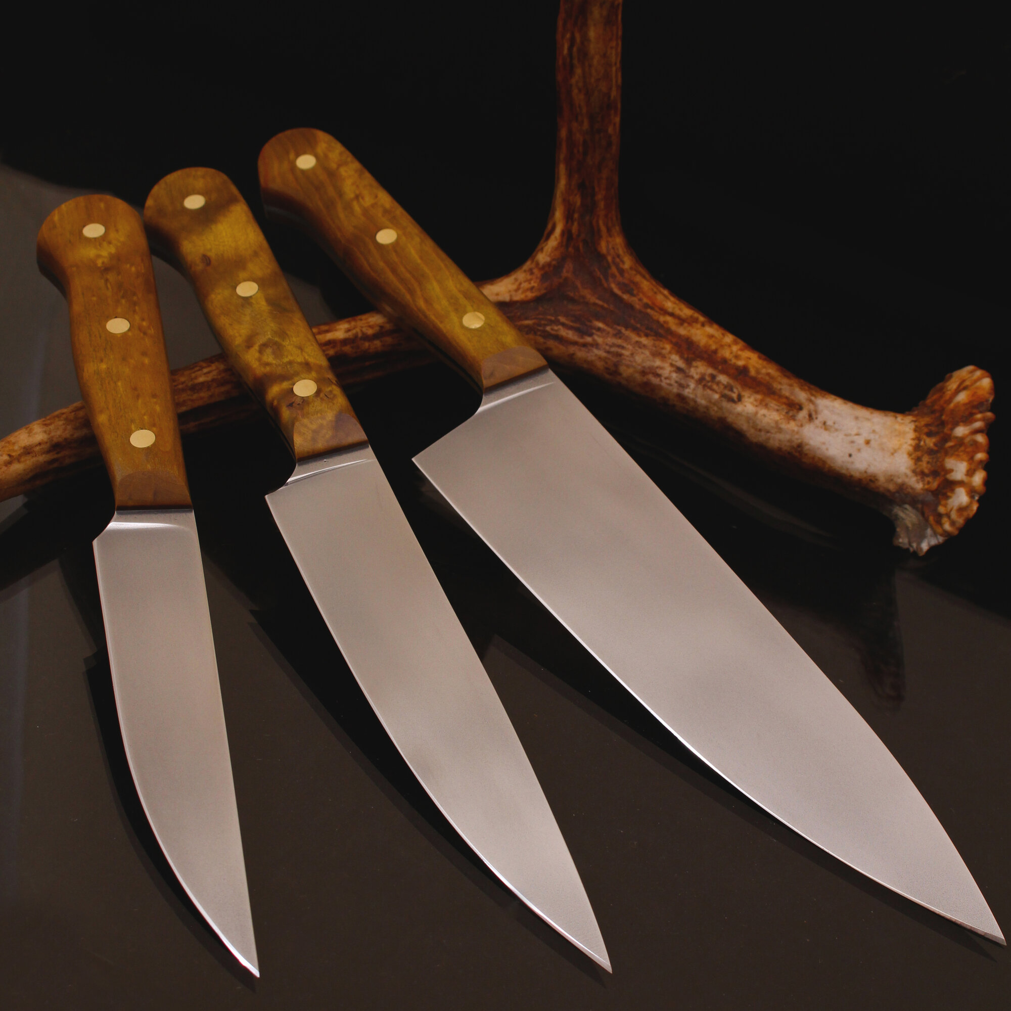 Набор кухонных ножей серии "Classic" Bohler N 690, рукоять карельская береза.
