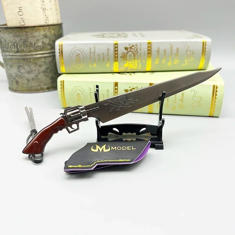 Металлический револьвер Gunblade Squall Leonhart FF8 With DIsplay Stand
