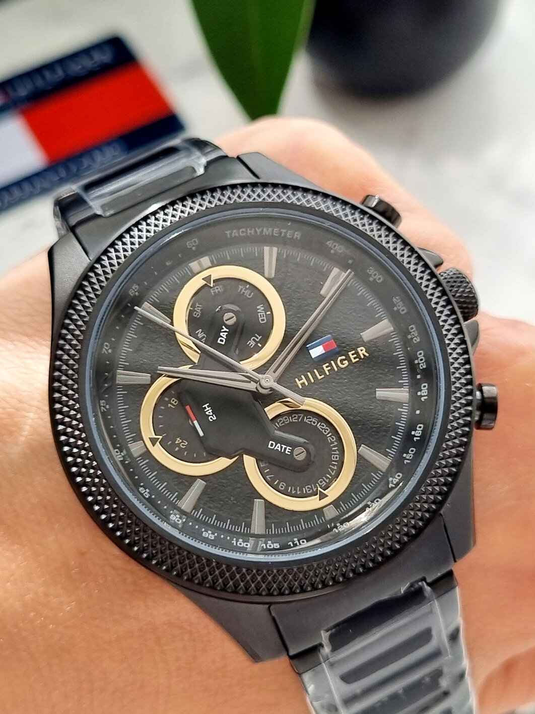 Наручные часы TOMMY HILFIGER