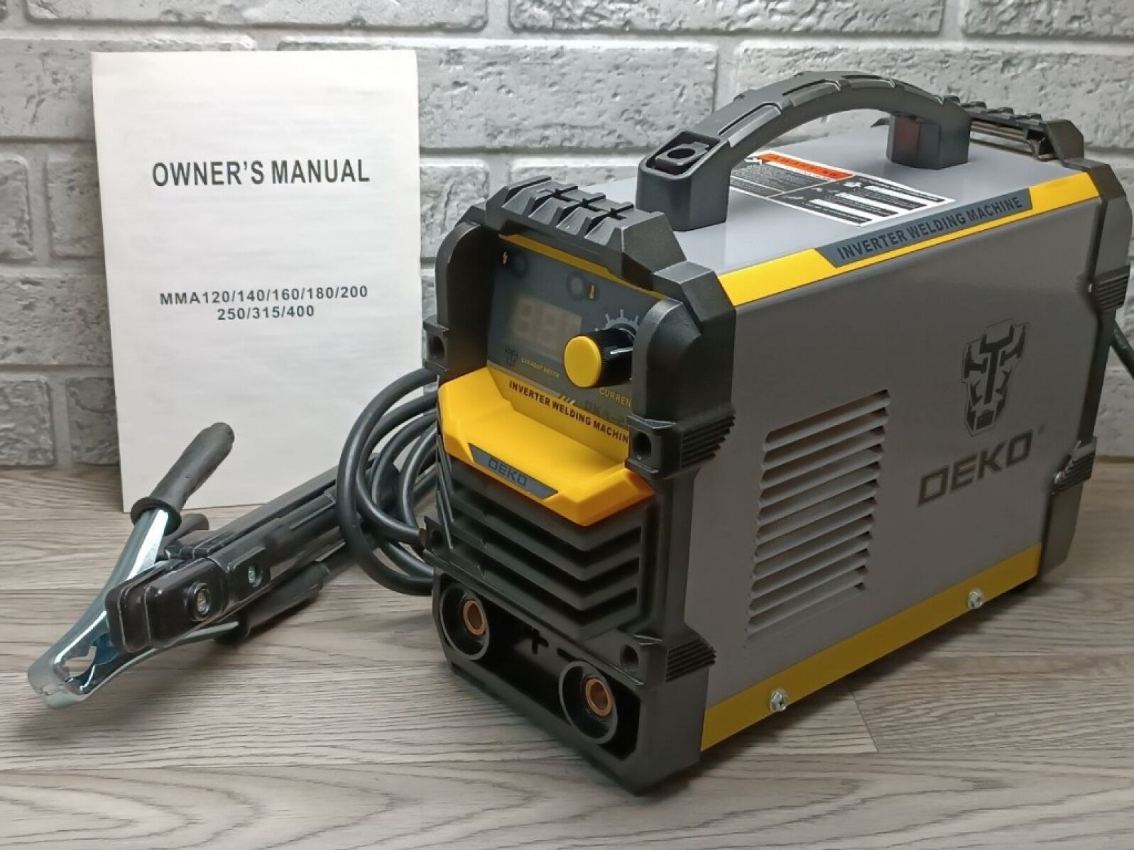Сварочный инвертор DEKO DKA-200Y 220 кВА