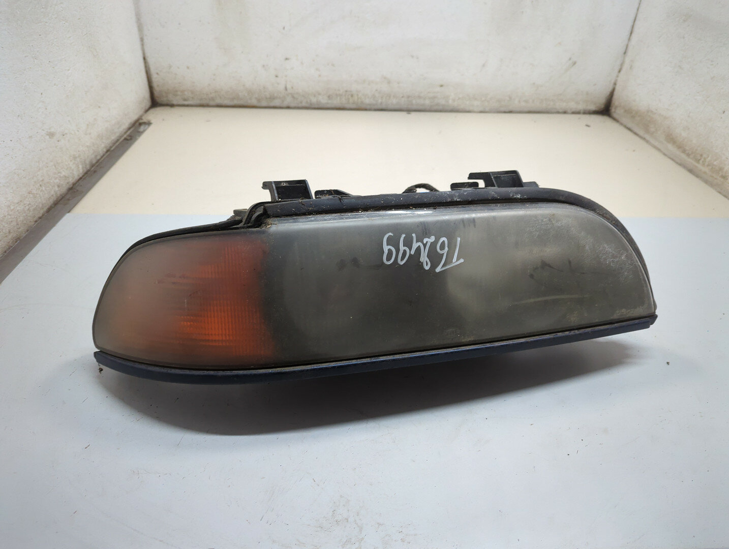 Фара (передняя) правая BMW 5 E39 Б/У
