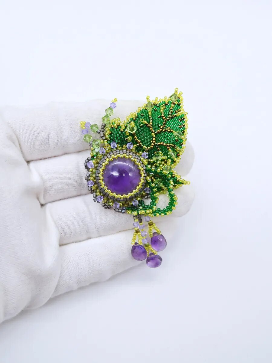 Брошь, кристалл, аметист, кристаллы Swarovski