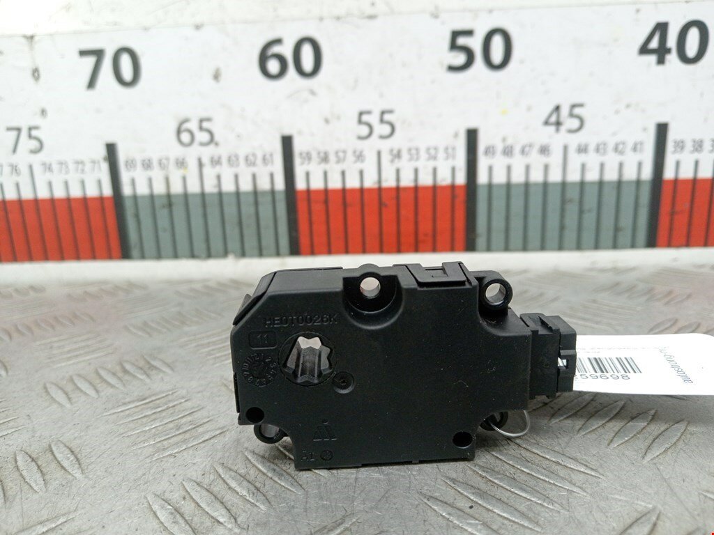 Сервопривод (электропривод моторчик привода) заслонки печки Audi A6 C7 4H0820511E арт. 2259698