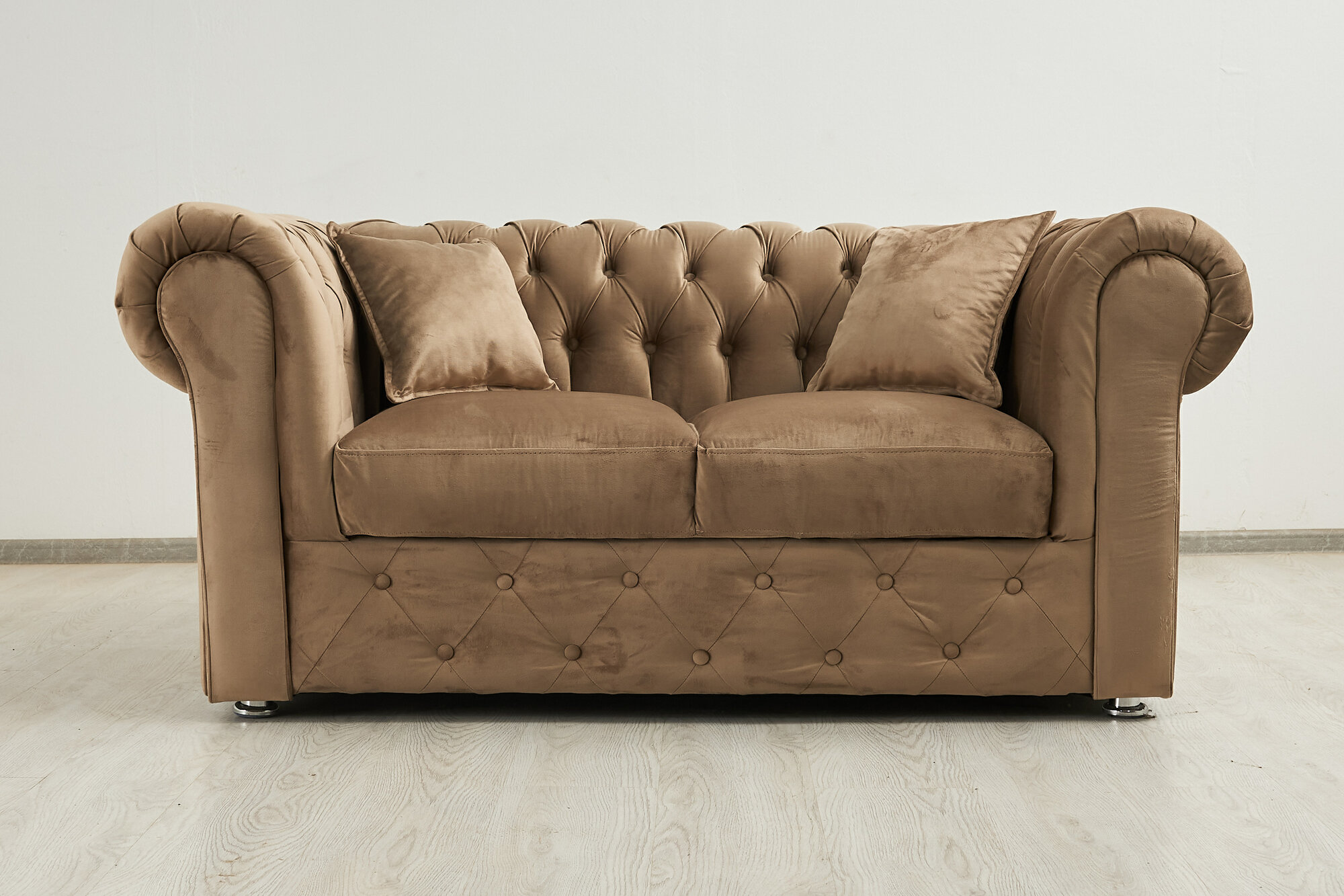 Диван Честер с французской раскладушкой, двухместный песочного цвета , в велюре