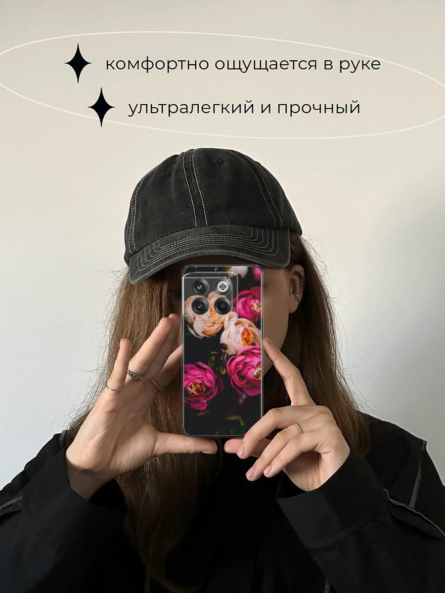 Чехол на OnePlus 10T / Ван плюс 10T с принтом "Розовые пионы на черном" — фото 1