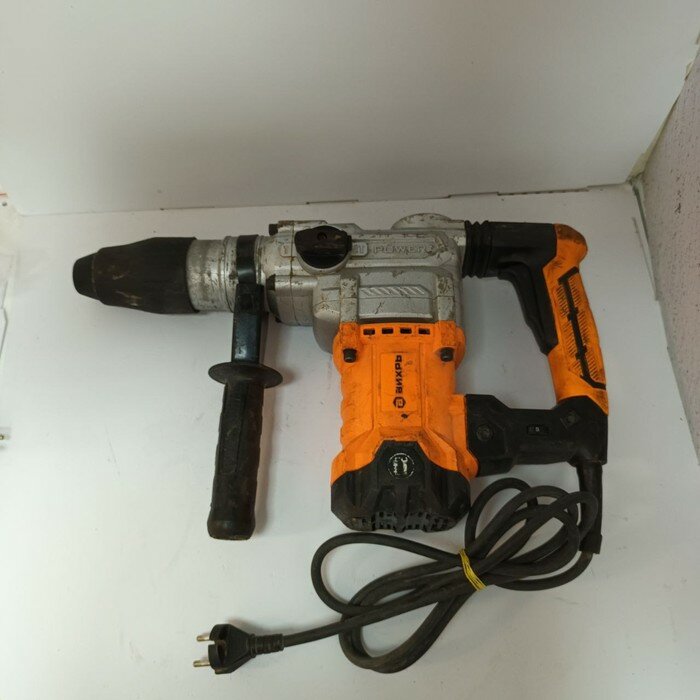 Перфоратор Вихрь П-1600к-м