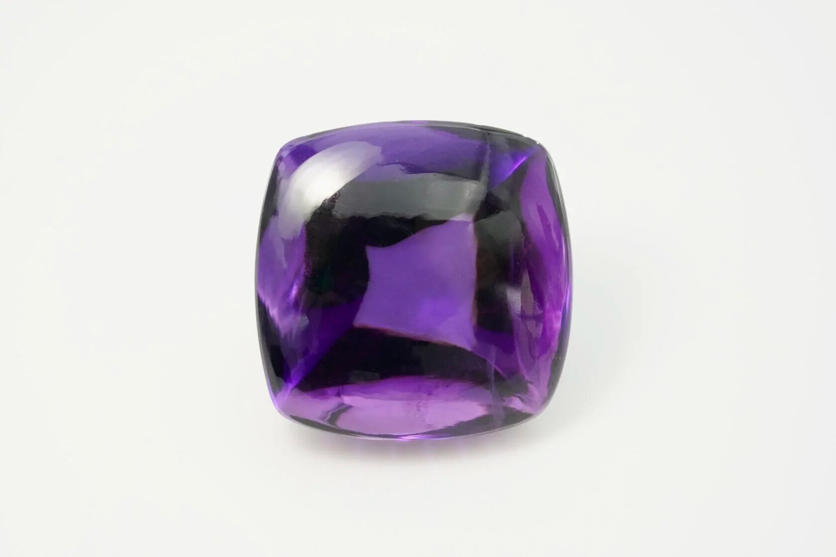 Природный Аметист, "Сахарная голова", вес 16.98 ct, размеры 15.00х14.99х12.00 мм