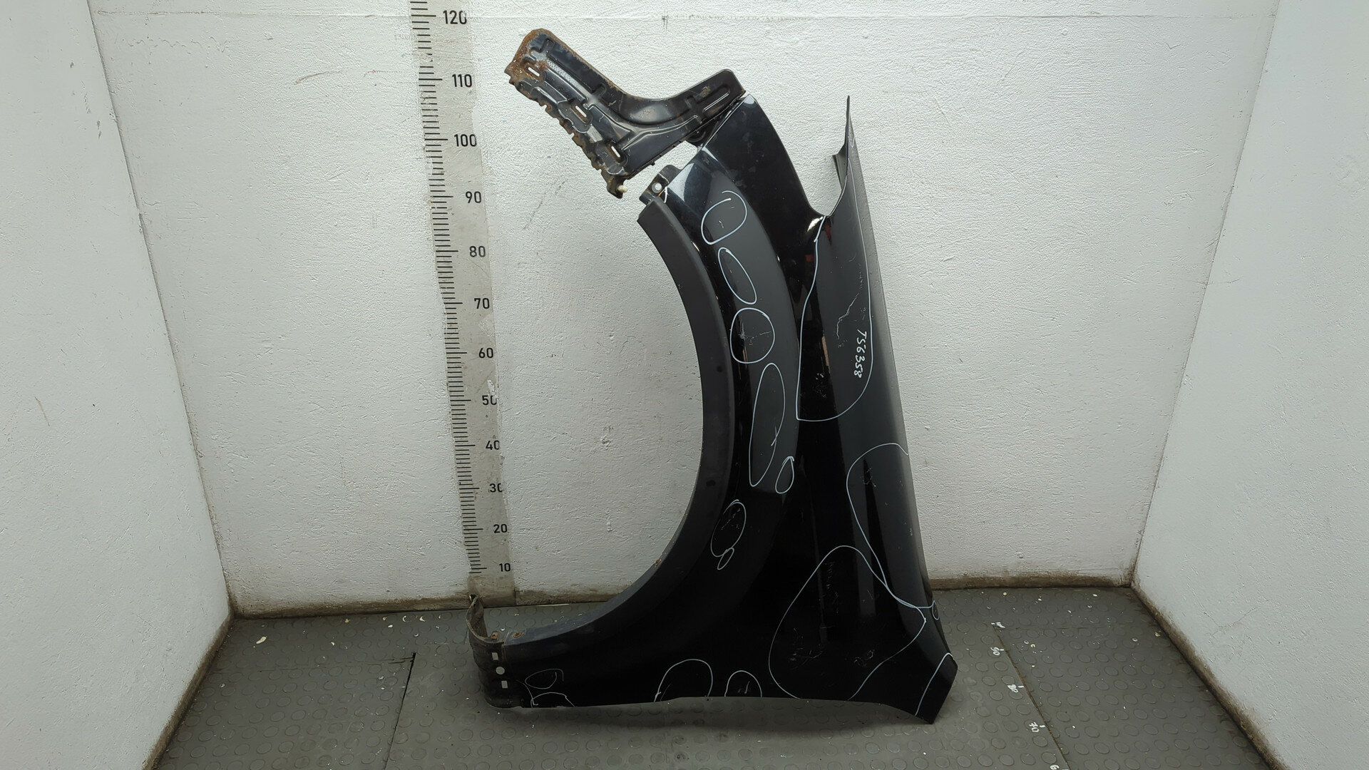 Крыло левое переднее SsangYong Rexton Б/У