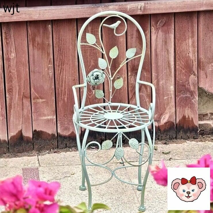 Эксклюзивный стул для сада