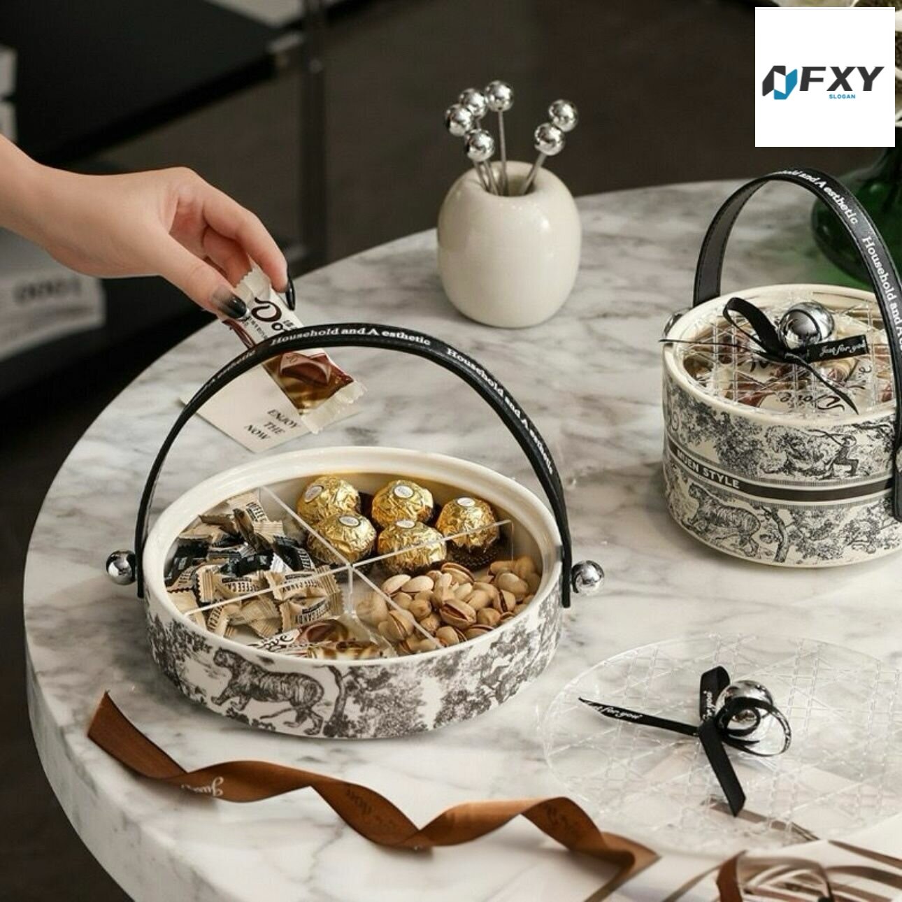 Тарелка менажница, сервировочная, керамика, с крышкой, 4 секции, 21см, 4 отсека