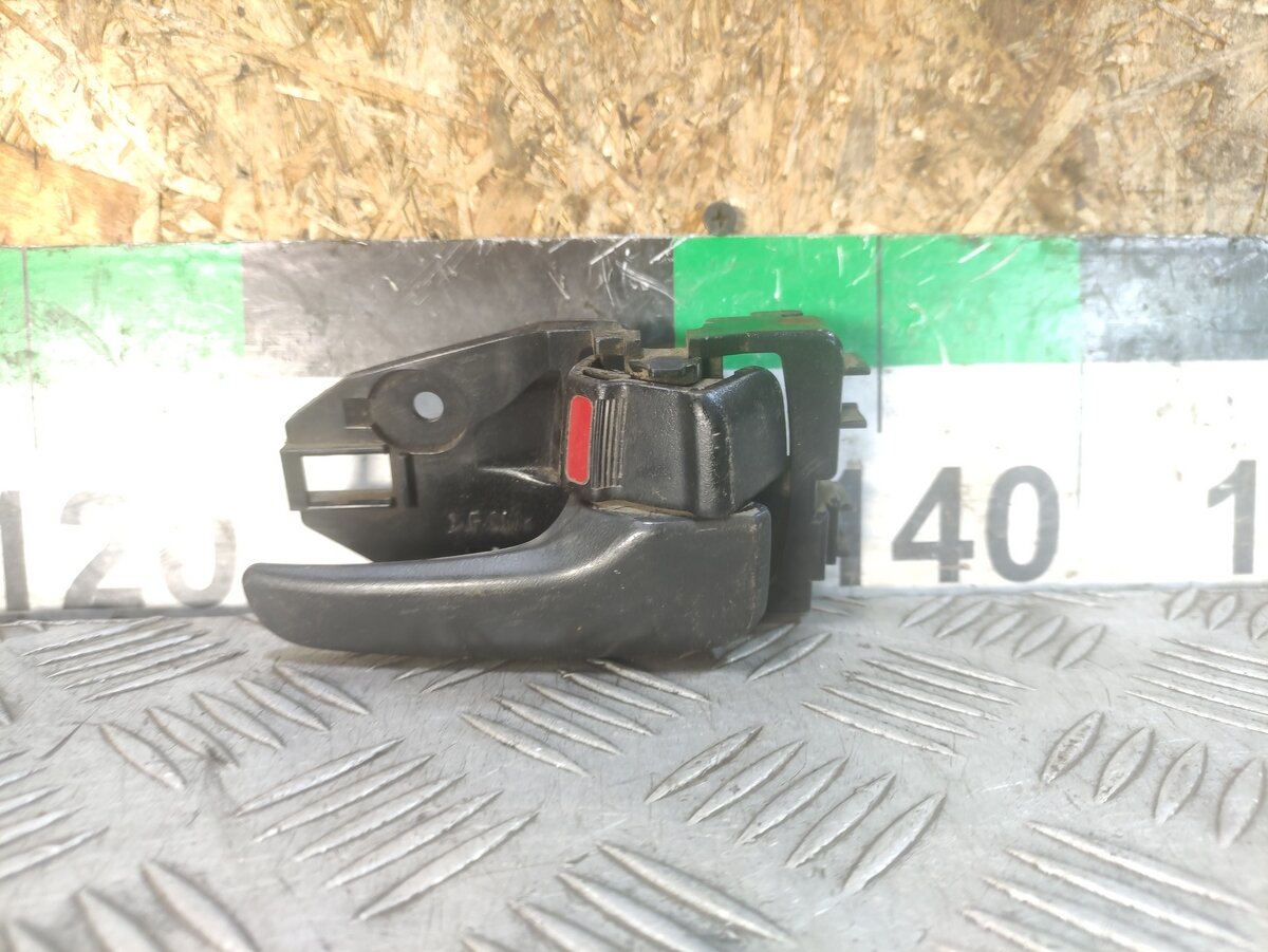 Ручка двери внутренняя передняя правая MITSUBISHI Lancer 9 MR633095