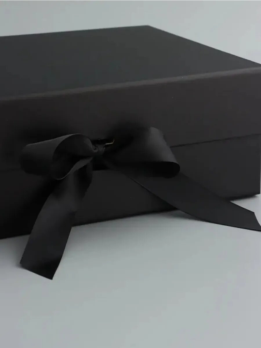 Стильная складная подарочная коробка с бантом