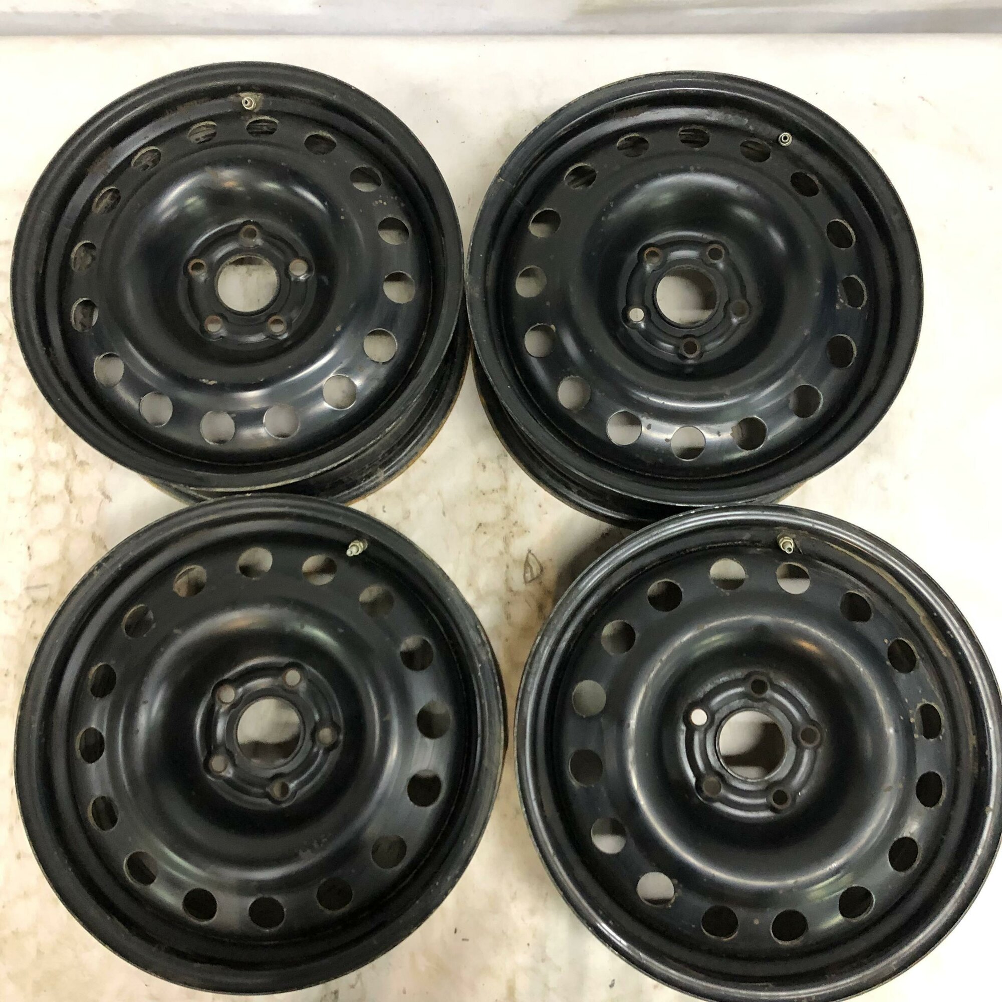 Колесные диски Штампованные 17x6.5 PCD 5x114.3 D64.1 ET40 (Реплика)