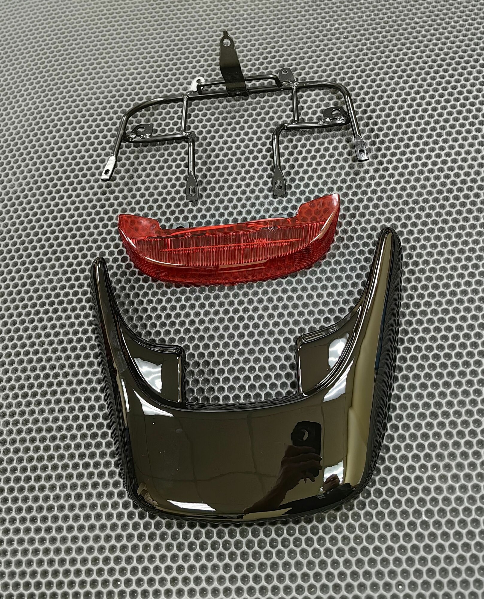 Задний спойлер для скутера Honda Dio AF-27/AF-28 со светодиодным стопом — замена и обновление кормы