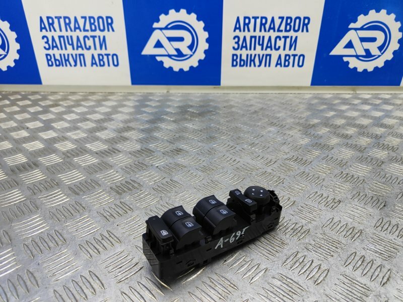 Б/У Блок управления стеклоподъемниками Renault Fluence / Рено Флюэнс 1.6 K4MV838 106 Л.С 2010