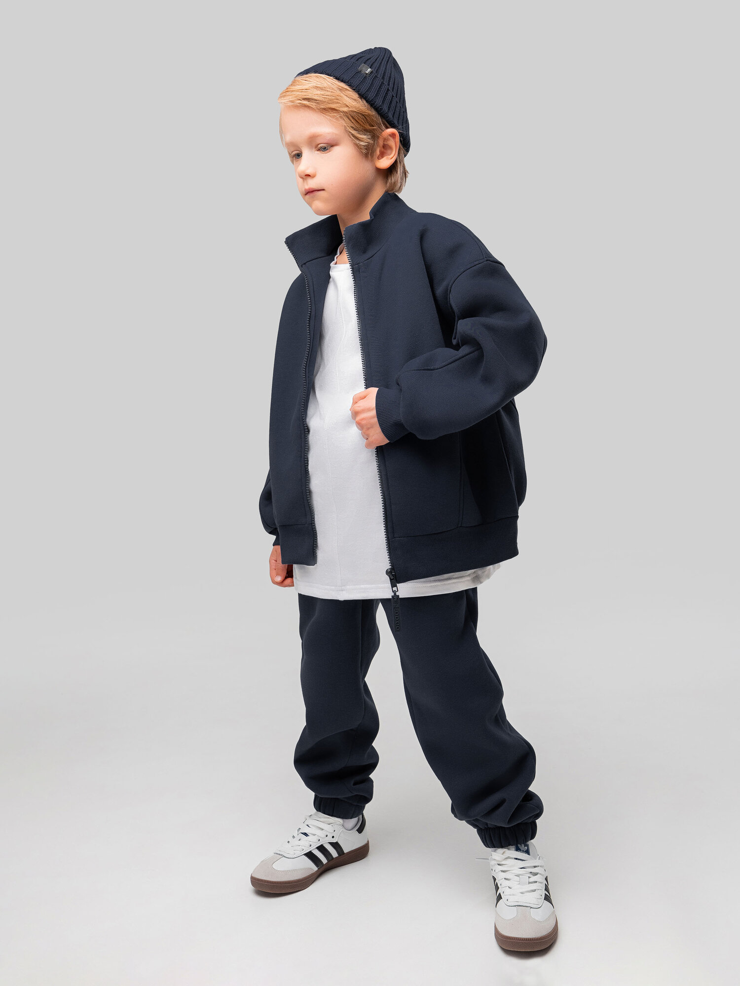 Костюм спортивный