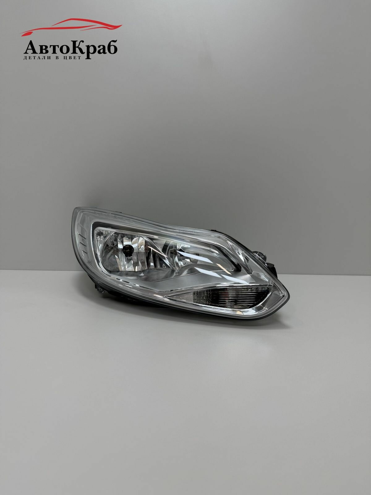 Фара правая на Форд Фокус / Ford Focus 3 2011 - 2015 г. Аналог.