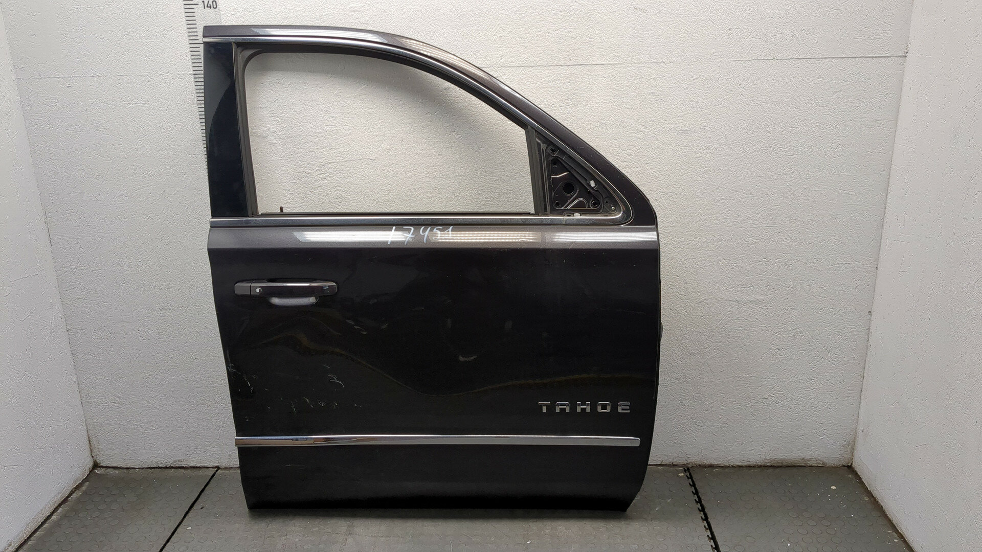 Дверь боковая (легковая) правая передняя Chevrolet Tahoe Б/У