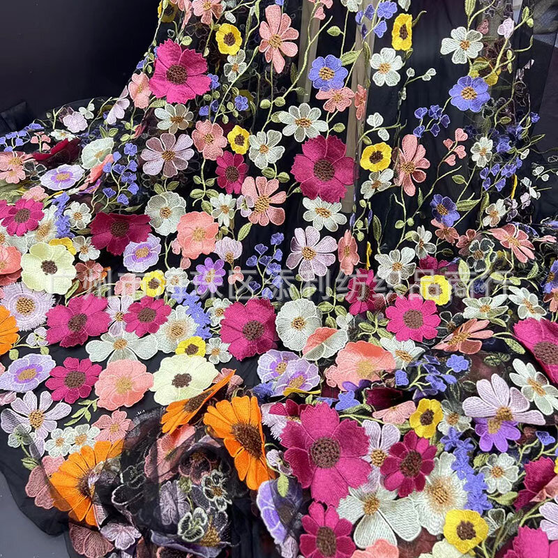 Многоцветная роза, односторонняя позиционирующая цветочная нашивка, вышитая ткань с окрашенной пряжей, высококачественная ткань для женского платья