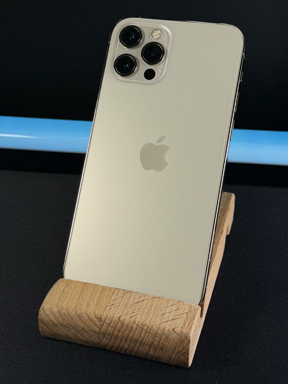 Смартфон Apple iPhone 12 Pro, 512gb, Gold, RU, nano SIM + eSIM