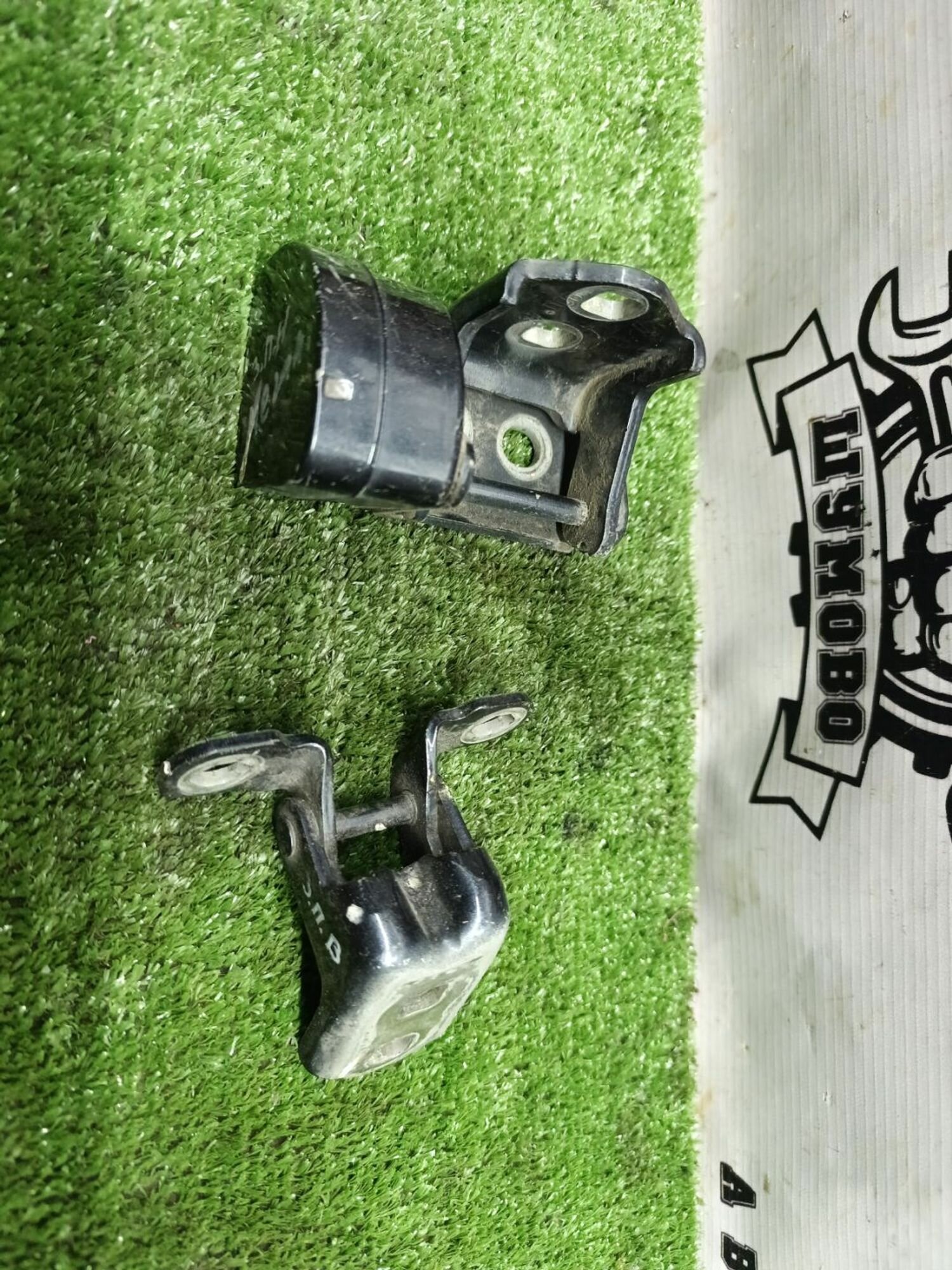 Петли двери задней правой Renault Megane, II (2. с пробегом