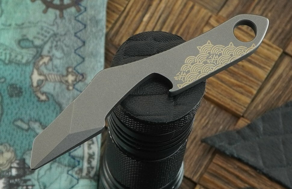 Брелок KNIFE TO MEET YOU
