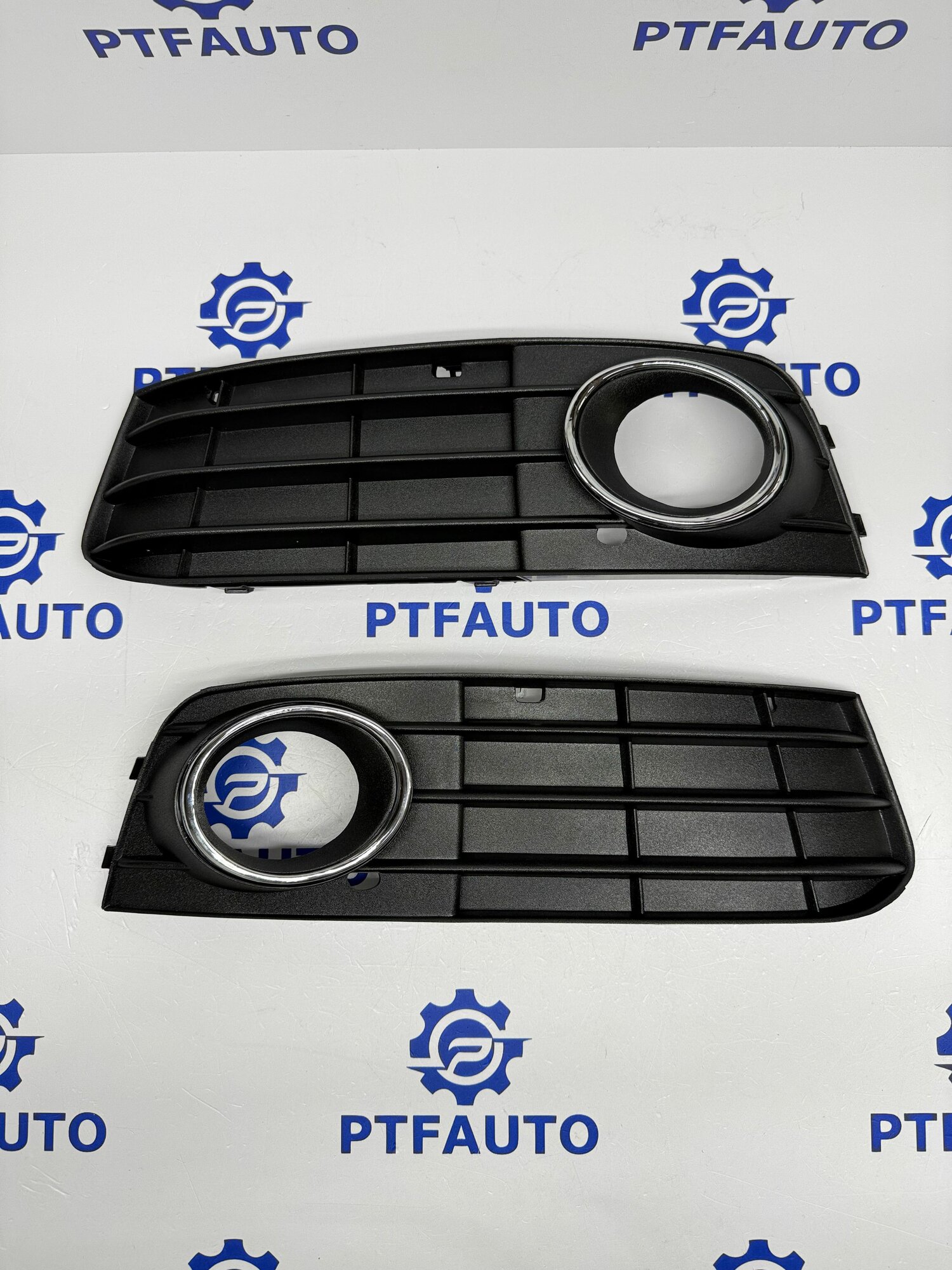 Накладки противотуманных фар A4