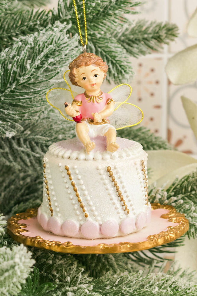 Ёлочная игрушка эльф на торте с розочками, полистоун, 11 см, Kaemingk 520551-2