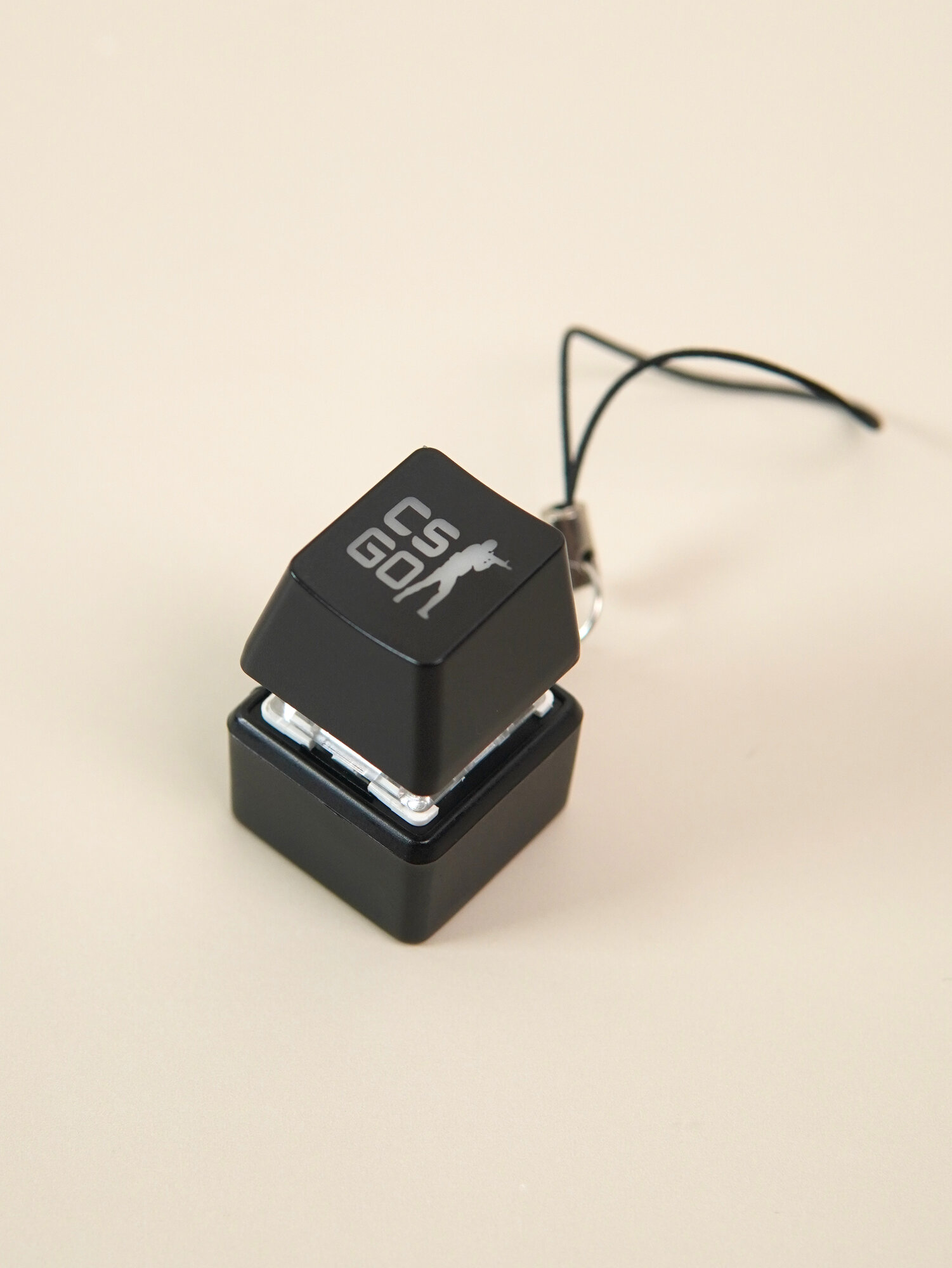 Брелок-кликер CS GO (CS2) | Геймерский антистресс | Подарок фанату Контр Страйк | RGB-подсветка