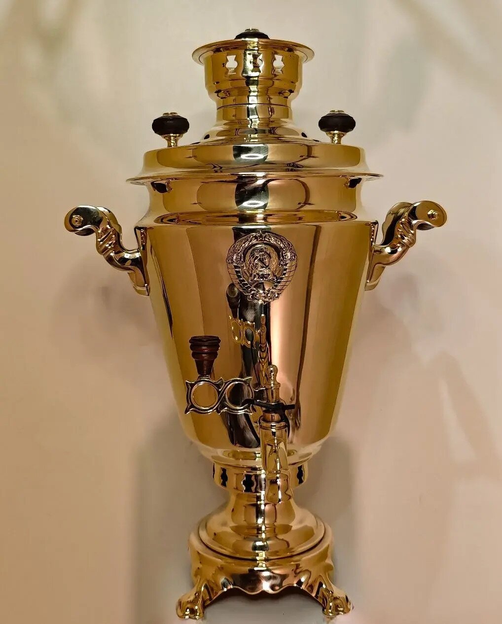 Самовар на дровах . С гербом