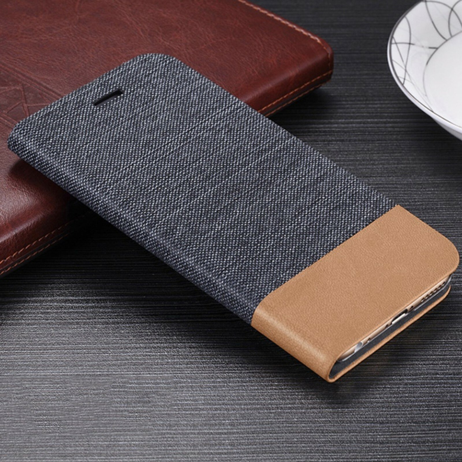 Чехол-книжка MyPads Vaqueros для Sony Xperia XA / XA Dual из водоотталкивающей ткани под джинсу с кожаной вставкой