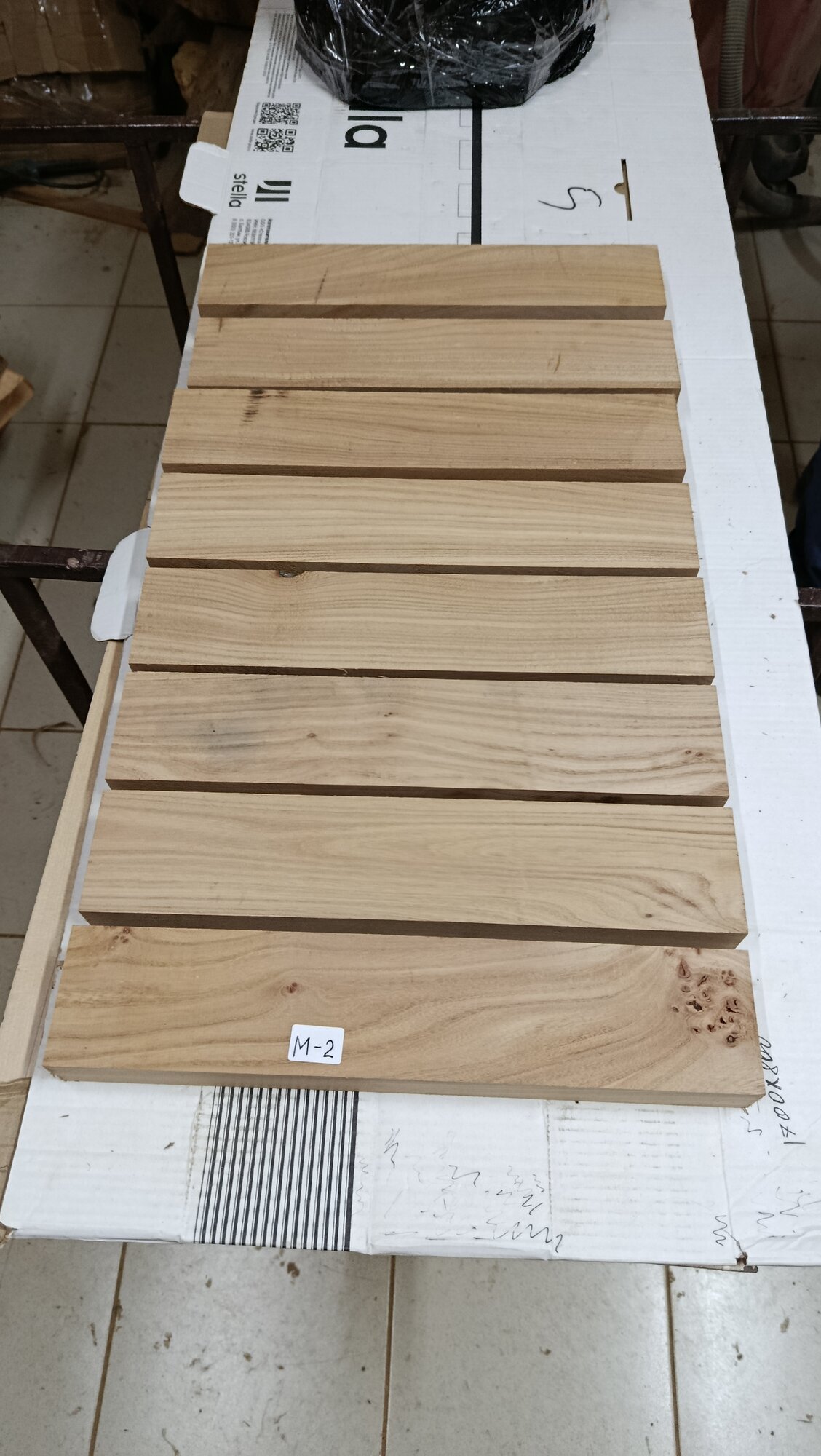 Комплект из 8-ми брусков карагача 40х8х4см(М2)высушенные и строганные