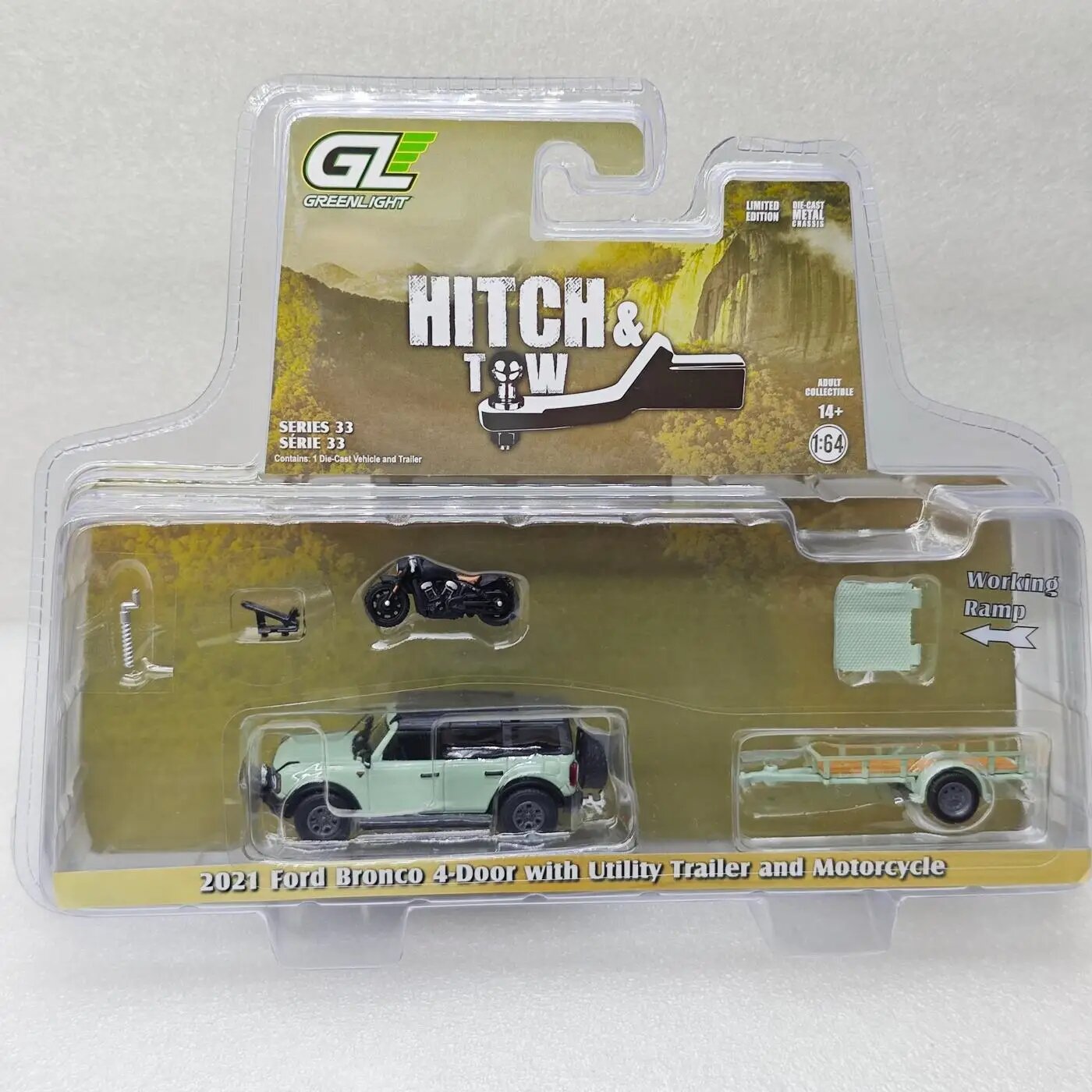 GreenLight 1:64 2021 Bronco с прицепом и мотоциклом