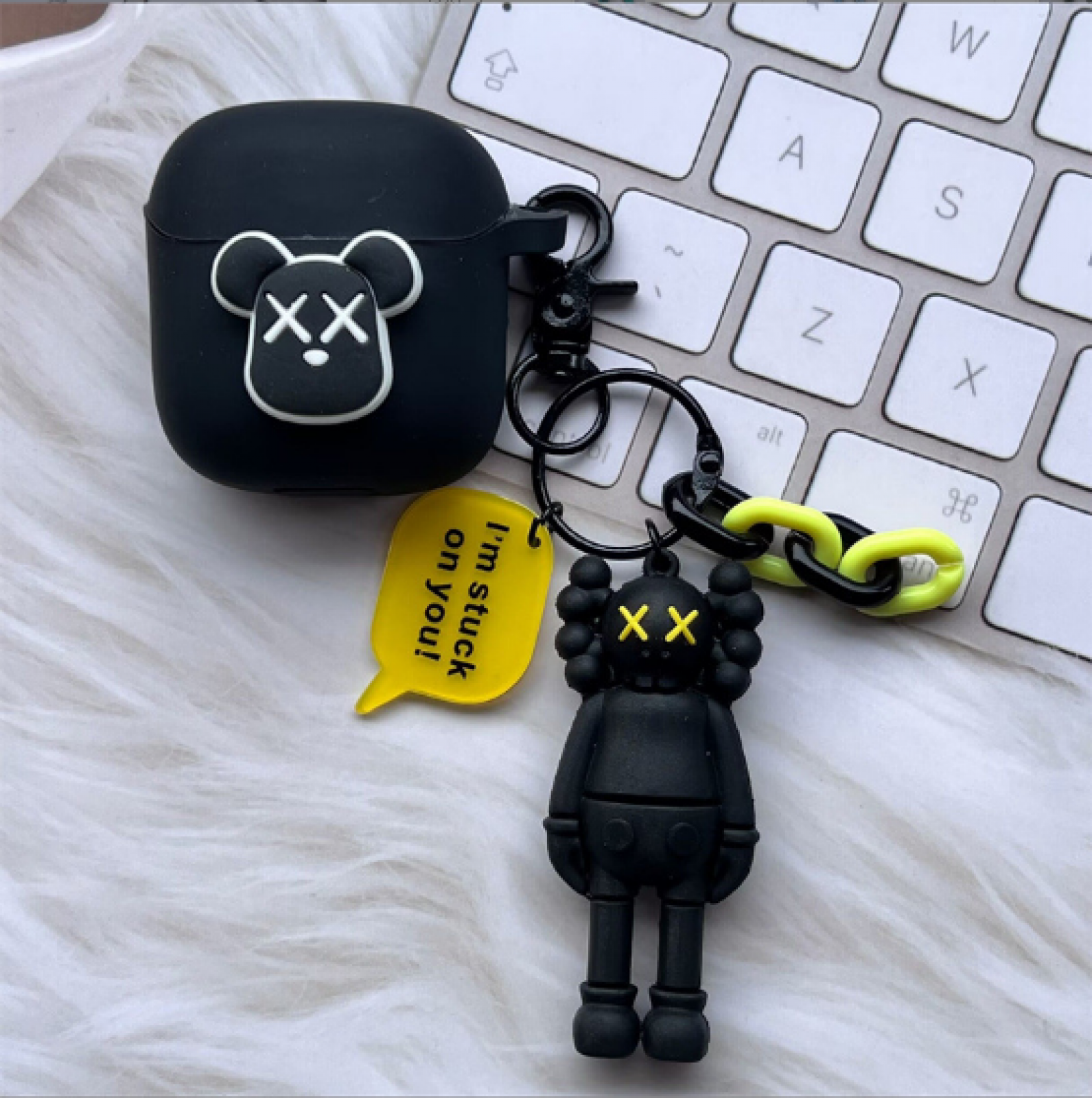 Чехол MyPads для наушников JBL TUNE FLEX черный прочный с брелоком