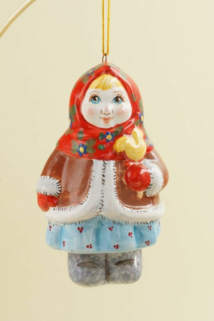 Ёлочная игрушка "Алёнка с петушком". Ярославская майолика. Керамика ручной работы. Сделано в России.