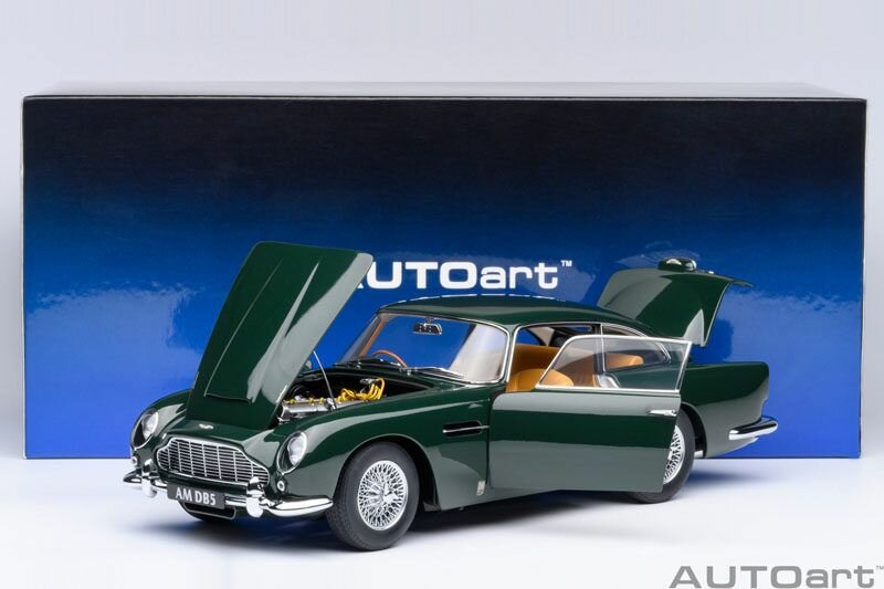 Машинка AUTOart 1:18 Астон Мартин DB5 007 Версия для фильма Модель автомобиля