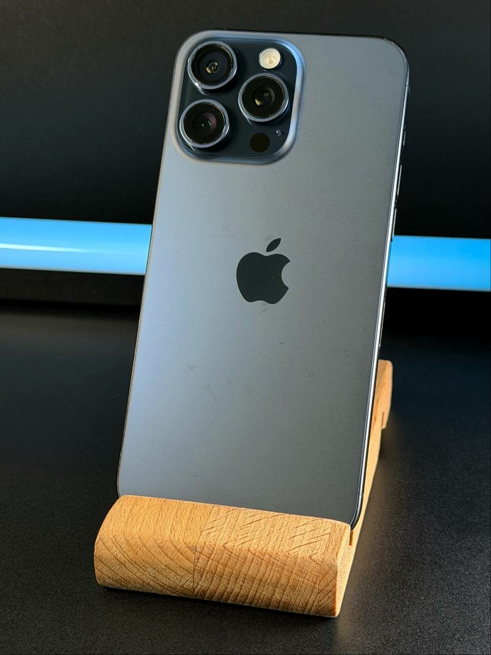 Смартфон Apple iPhone 15 Pro Max, 256gb, Blue Titanium, AH, nano SIM + eSIM