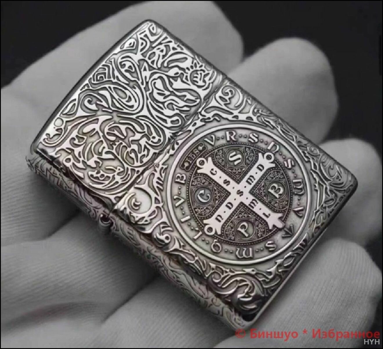 Эксклюзивный футляр Zippo