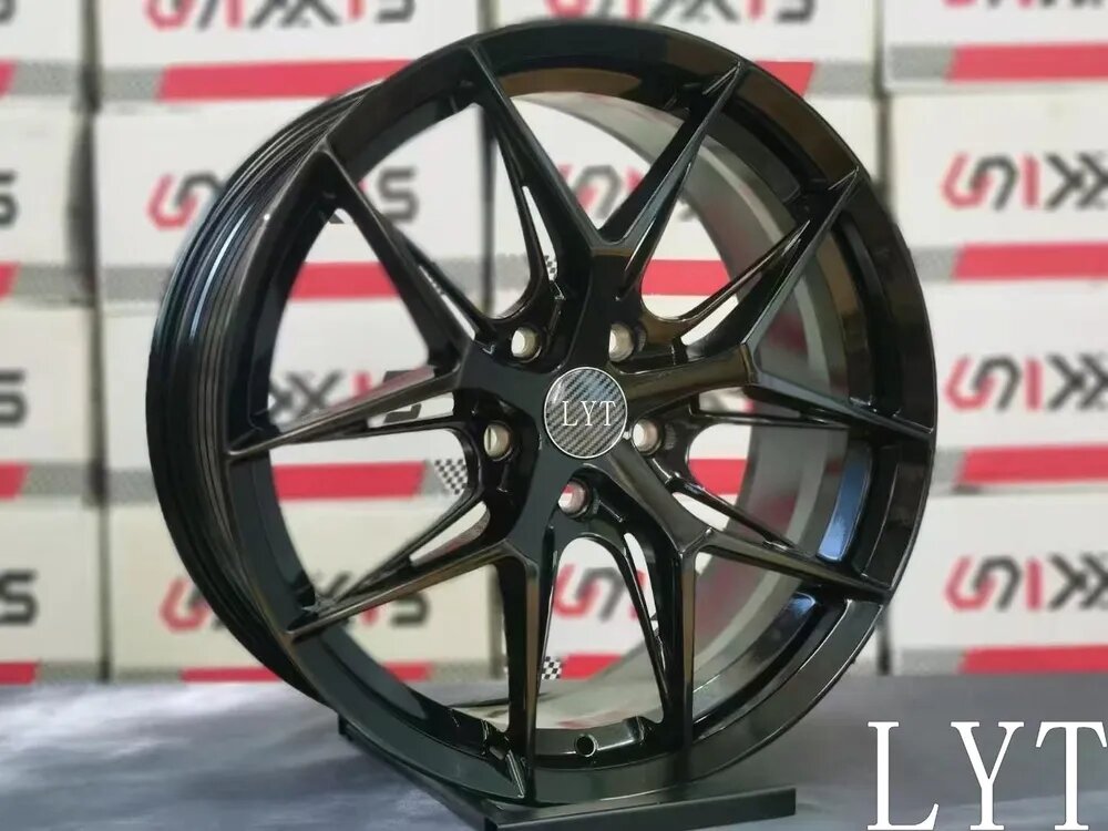 LYT Колесный диск Литой 18x8" PCD5х114.3 ET38 D73.1