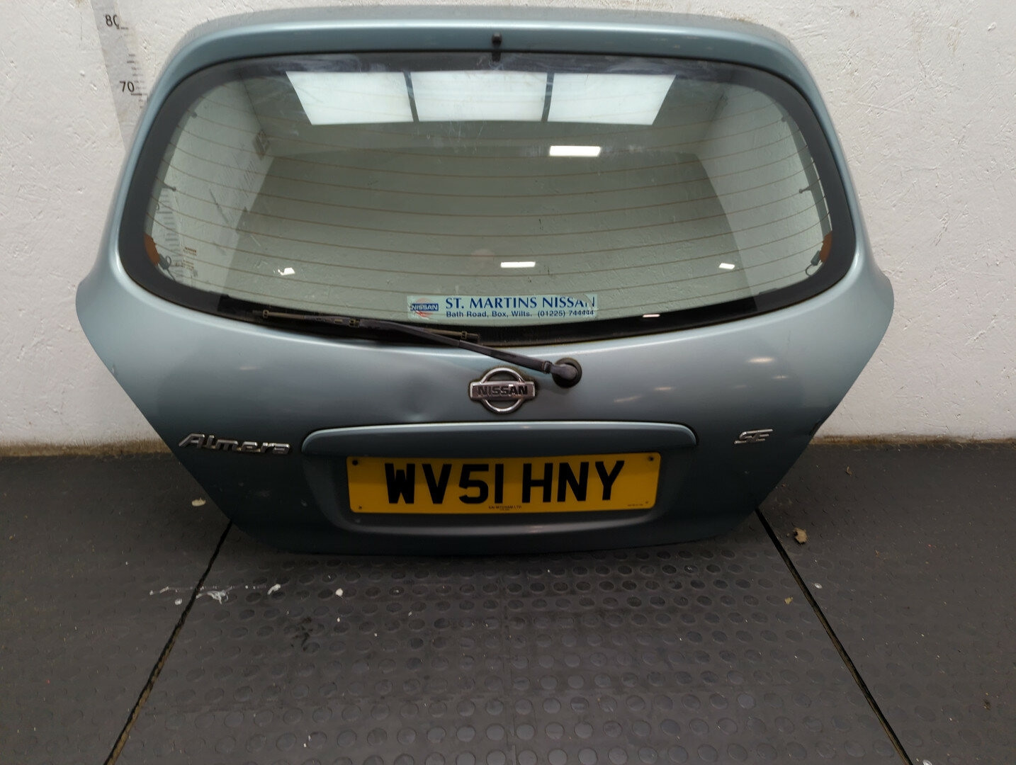Крышка (дверь) багажника Nissan Almera N16 Б/У