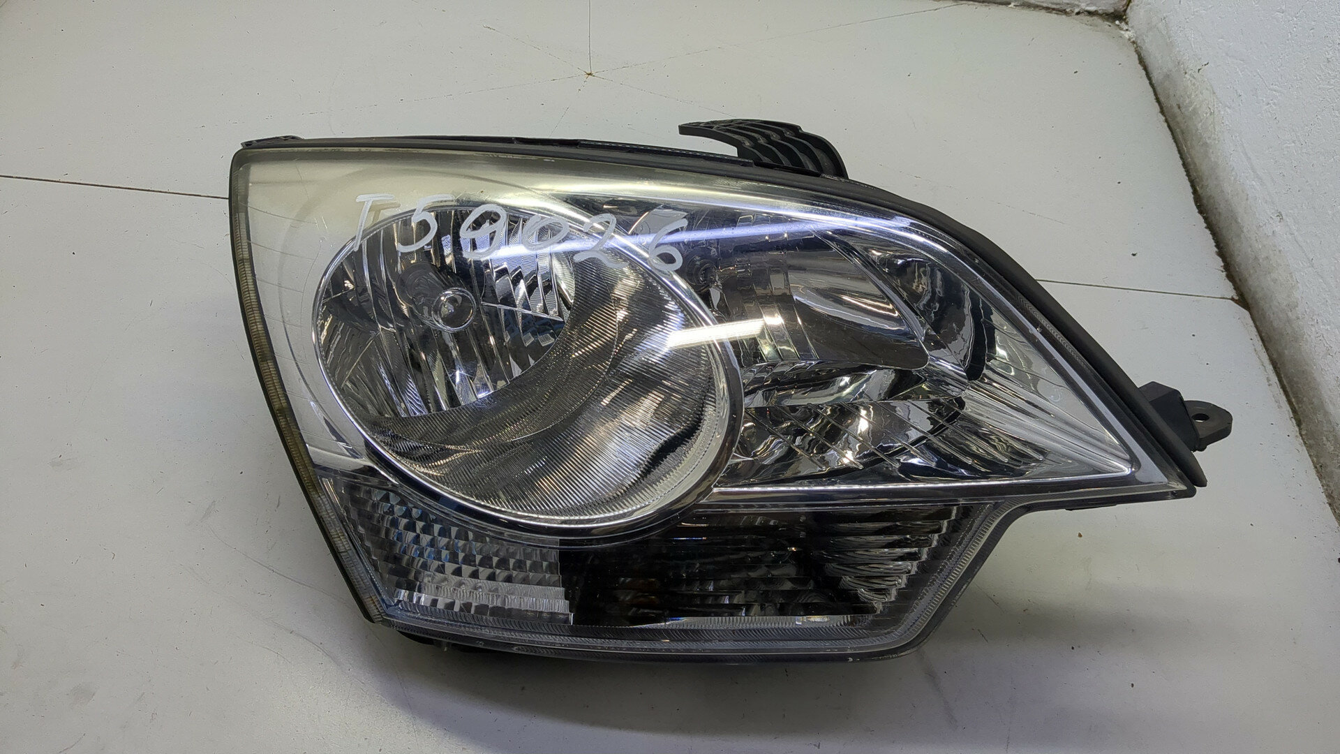 Фара (передняя) правая Opel Antara Б/У