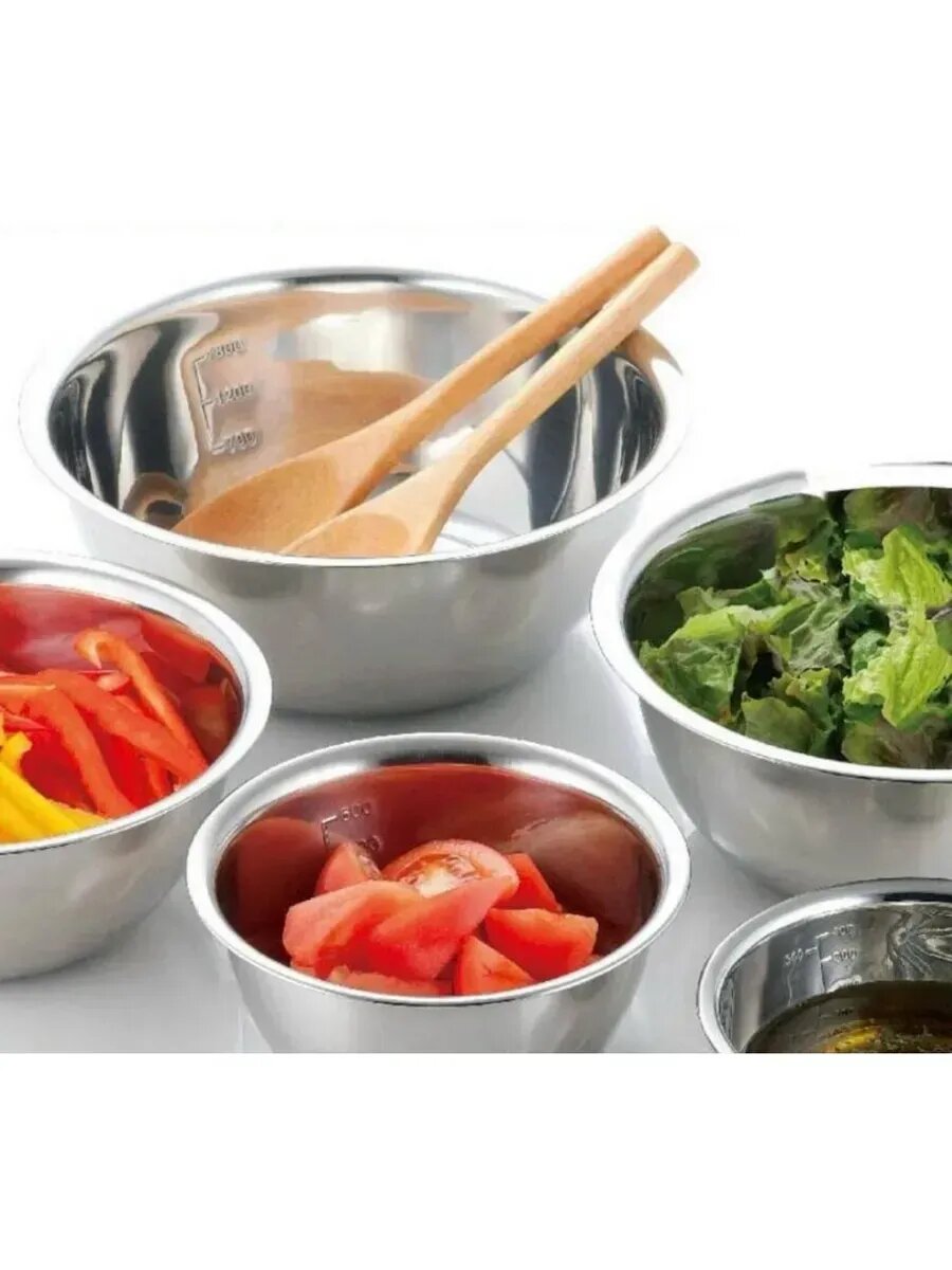 Кухонный набор салатников с крышками