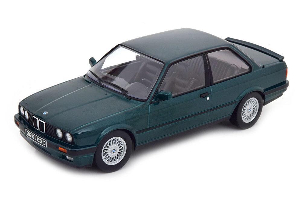 Модель коллекционная KK-SCALE Bmw E30 325I m-package 1 year 1987 dark green metallic / бмв м-пакет зеленая