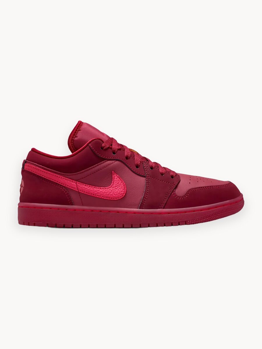Кроссовки Air Jordan 1 Low SE