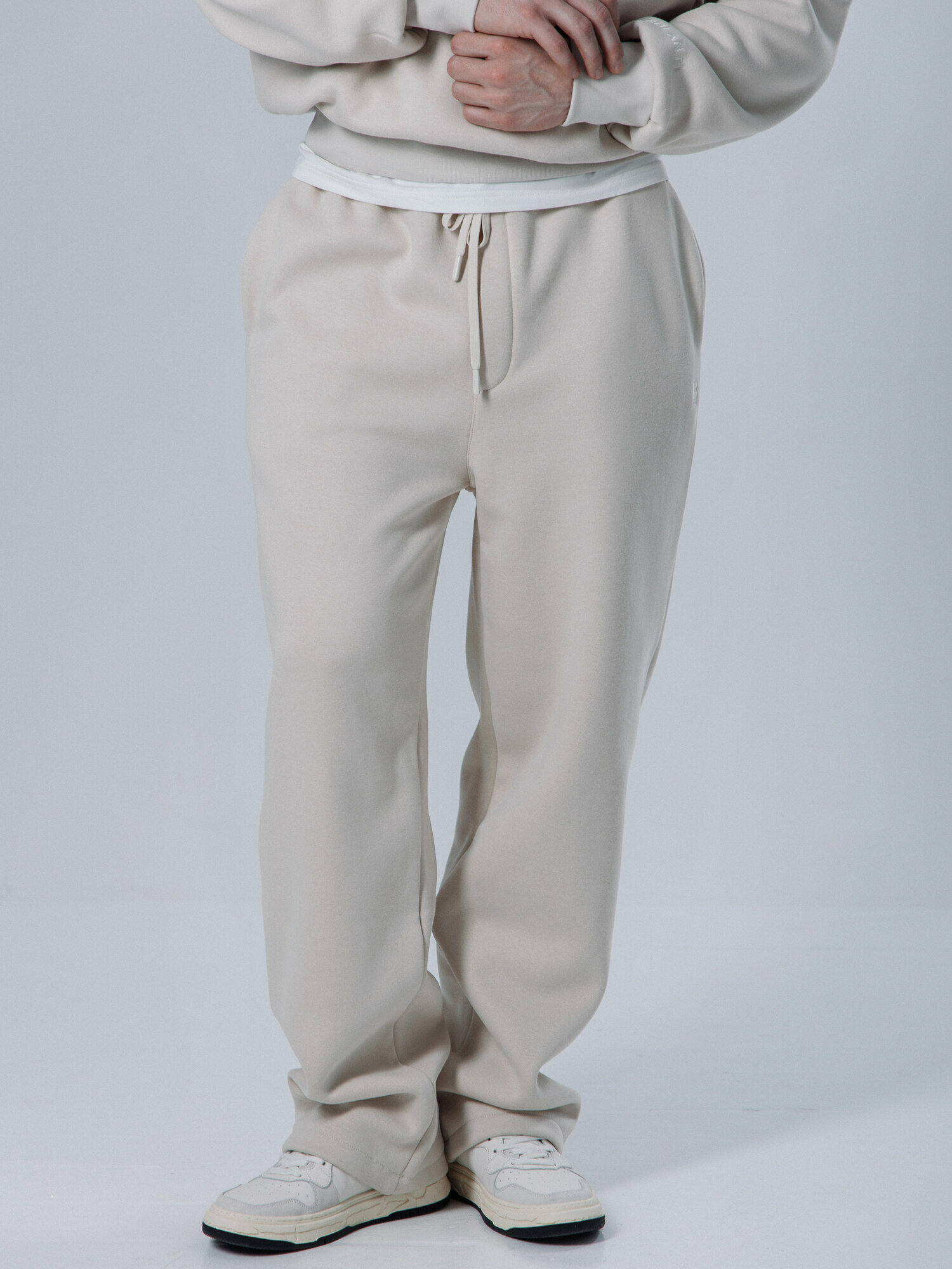 Брюки спортивные