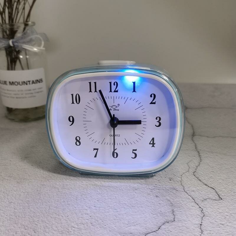 Будильник двухзвонковый GH642, кварцевый механизм, подсветка, повтор звонка, экологичный пластик, голубой