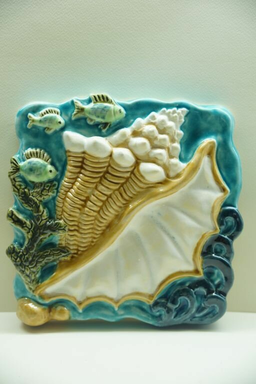 Раковина. Панно, изразец, плакетка, украшение настенное интерьерное. Ярославская майолика. Керамика ручной работы. Сделано в России.