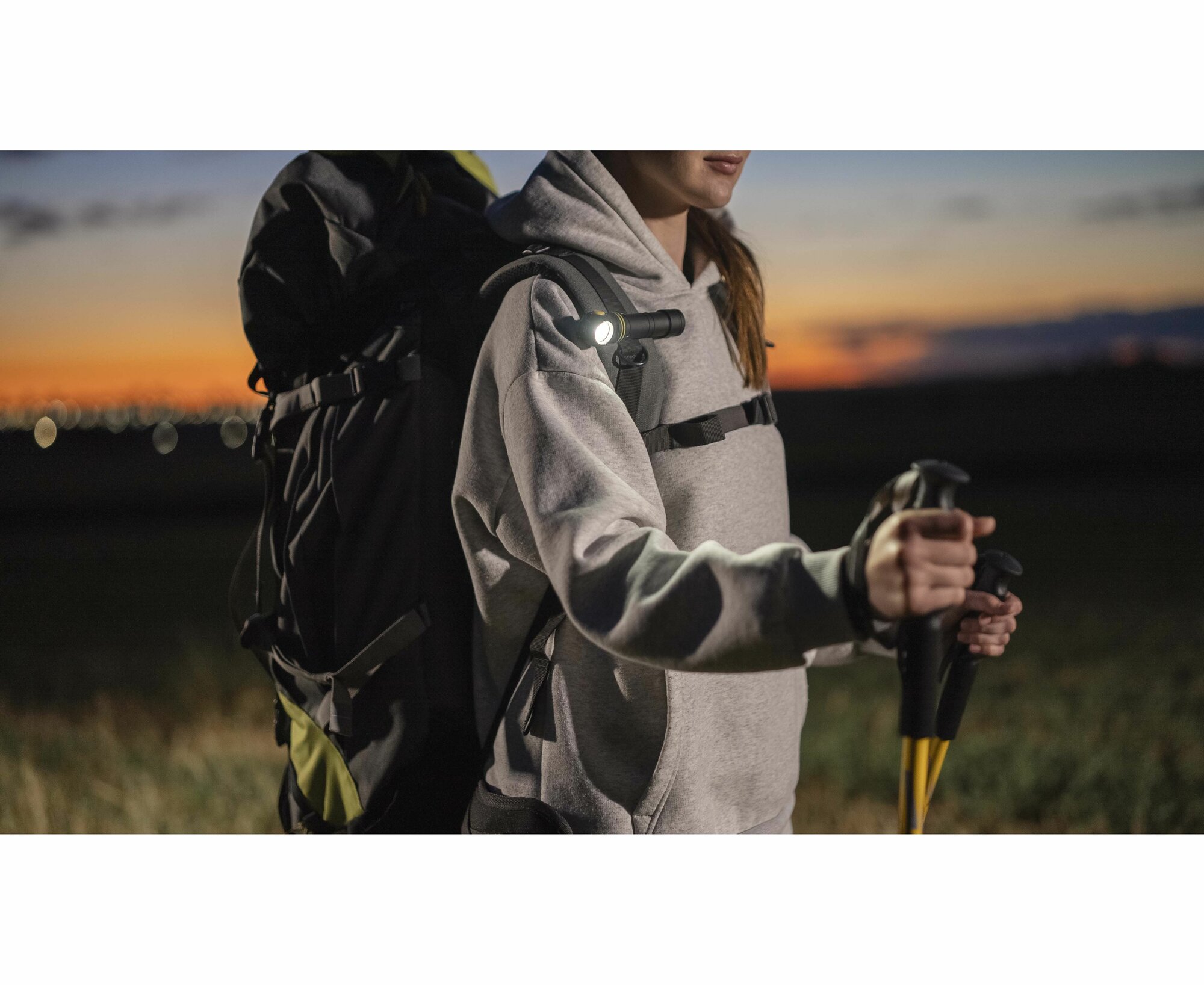 Мультифонарь светодиодный Armytek Elf C2 Max USB-C, 4500лм, 150 м, белый свет, аккумулятор 5000 мАч, F10701C